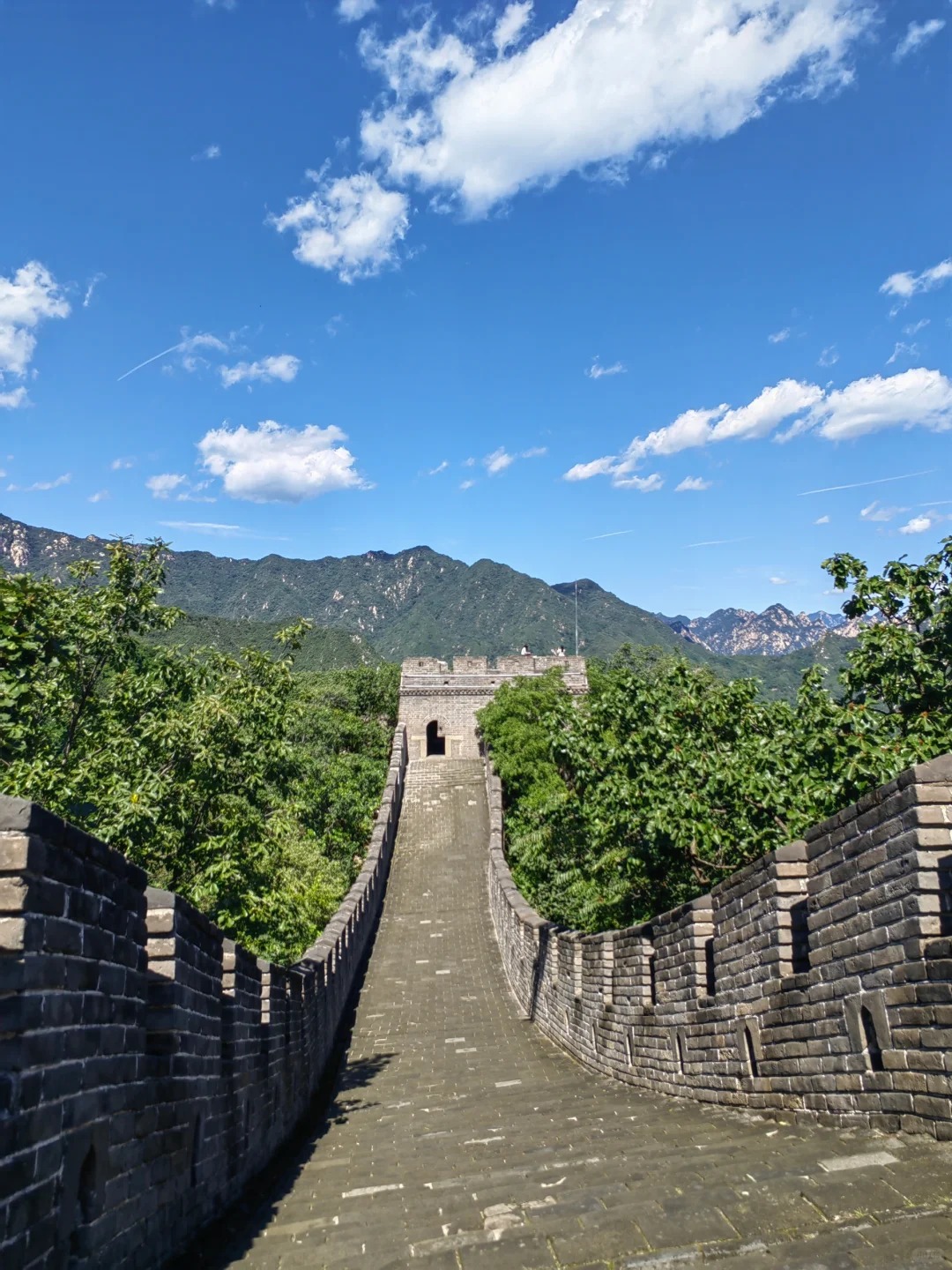 The Mutianyu Great Wall of China:Less Crowded, Beautiful Scenery ...