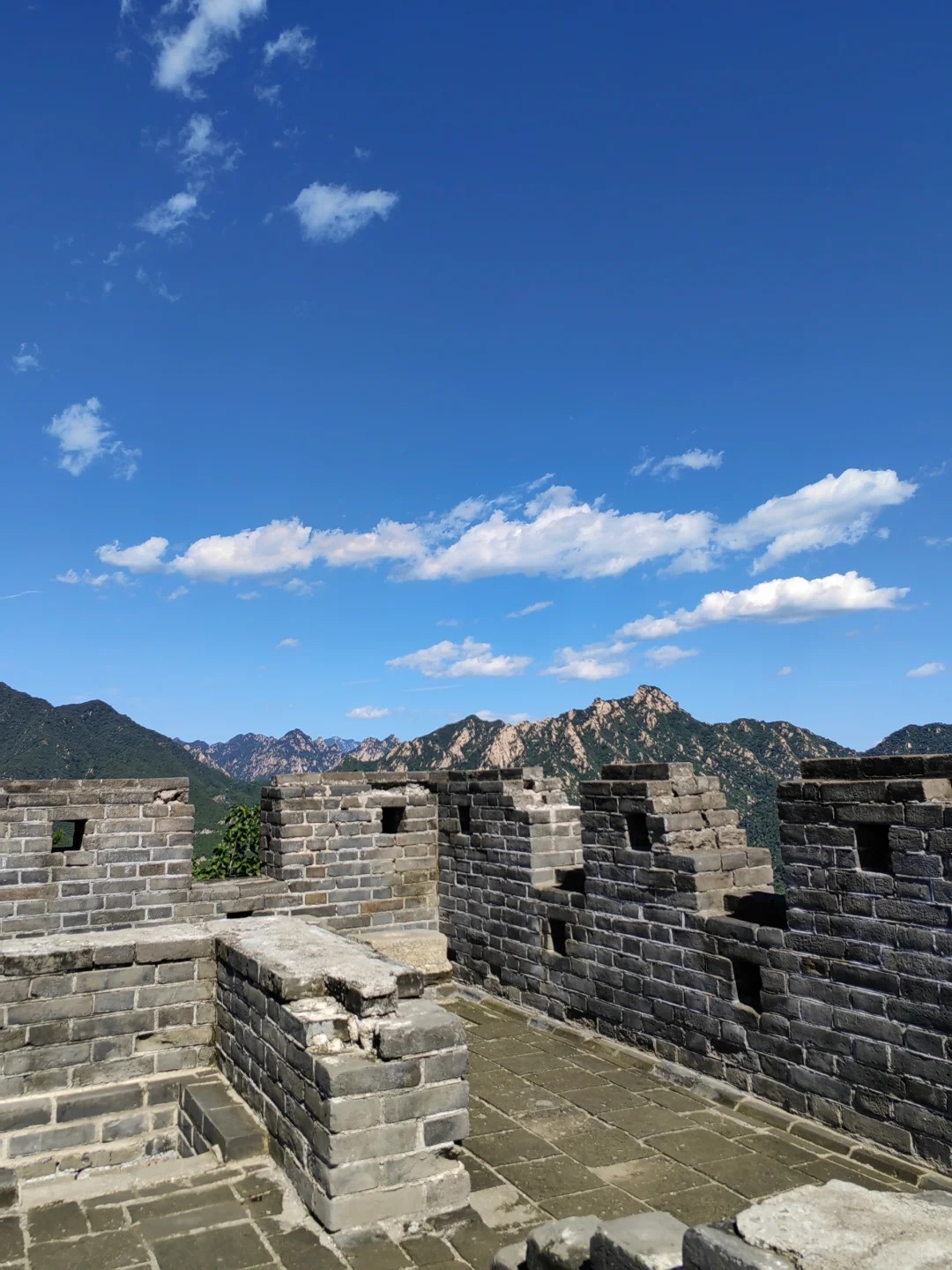The Mutianyu Great Wall of China:Less Crowded, Beautiful Scenery ...